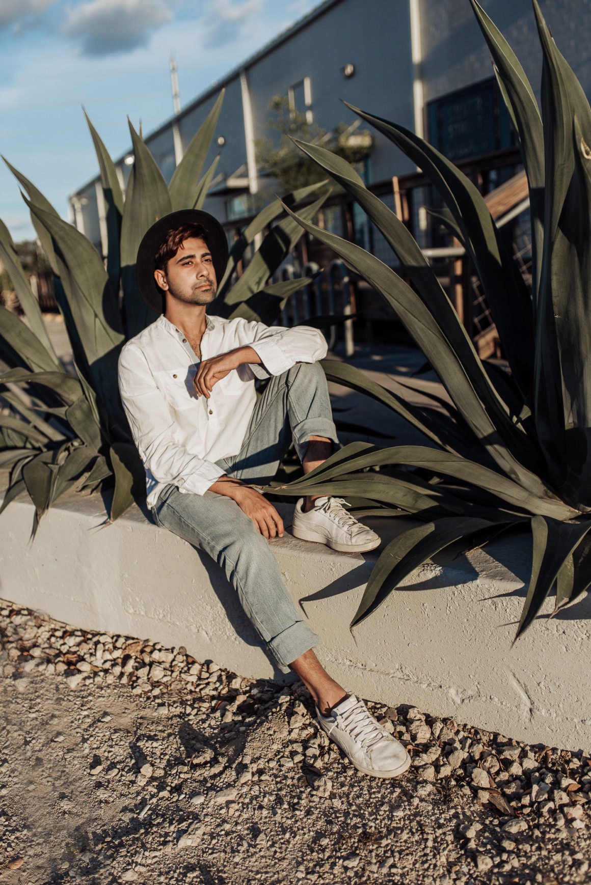 Chic desert fashion and fun photoshoot - HeyitsYash